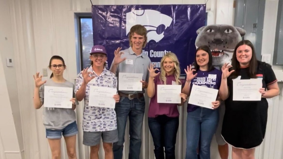 Students receive scholarships from Franklin County Friends of K-State ...