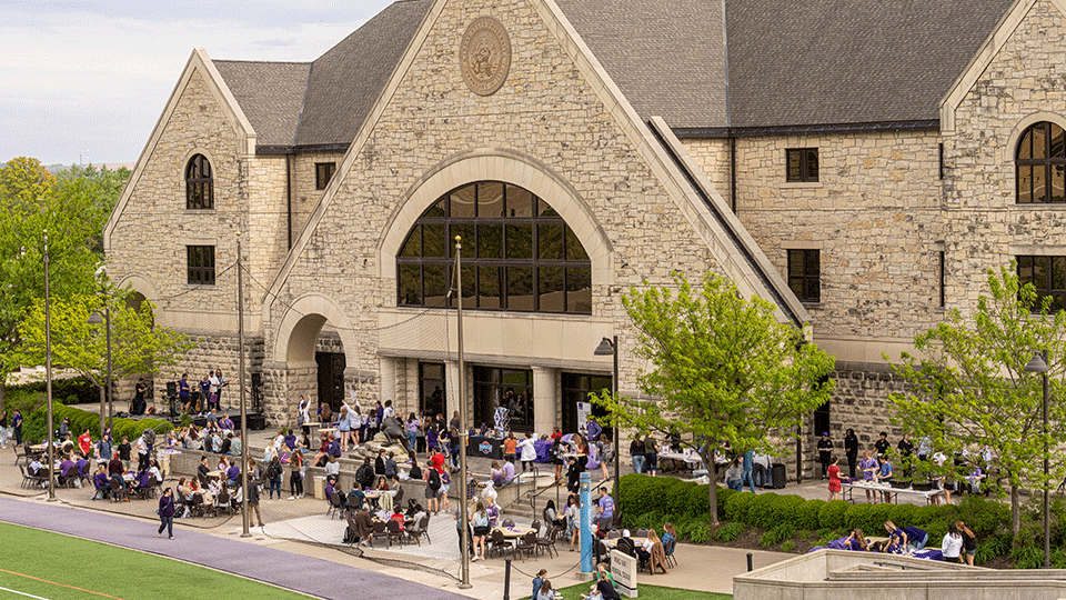 Soon-to-be graduates invited to Grad Bash | K-State Alumni Association